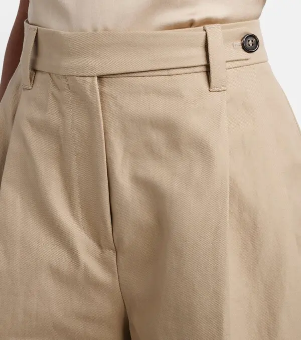 Brunello Cucinelli Cotton And Linen Shorts - Beige