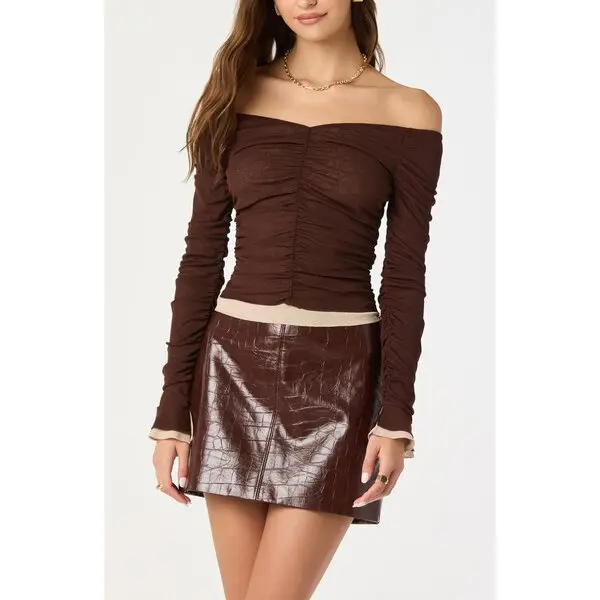 Astr The Label Ruched Off-the-shoulder Top - Brown