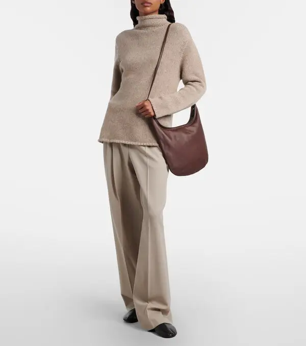 THE ROW N/s Izzy Leather Shoulder Bag