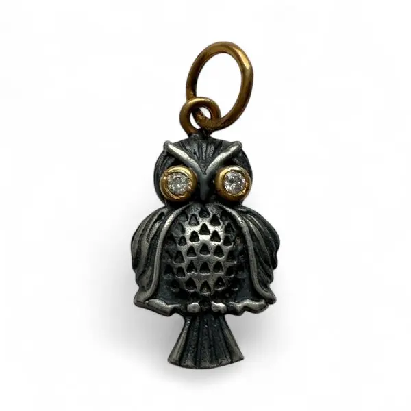 OUF! Owl Charm With Diamond Eyes - One-color