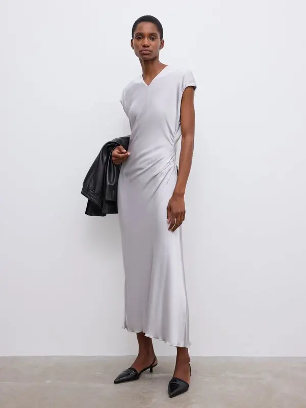 HOUSE OF DAGMAR Fluid V-neck Midi Dress
