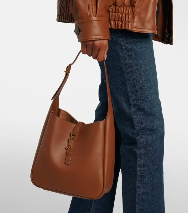 Saint Laurent Le 5 À 7 Small Leather Tote Bag