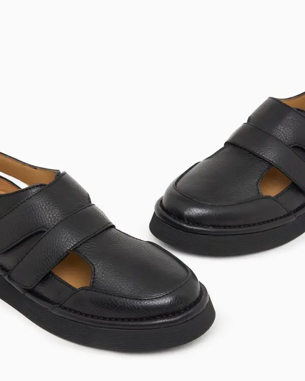 Giorgio Armani Leather Cut-out Sandals - Black