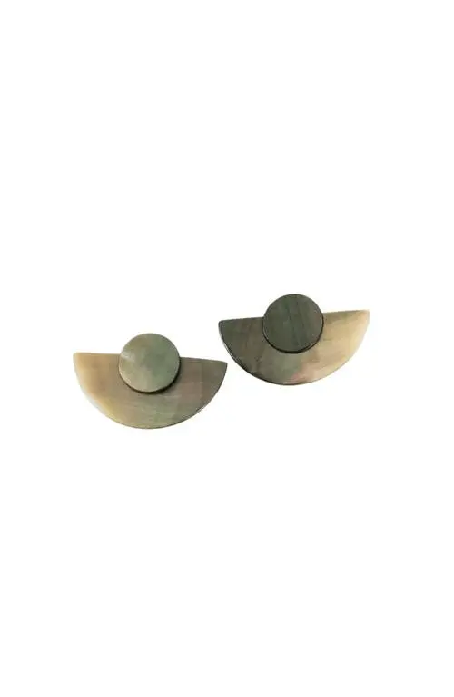 Likhâ Geometric Mother-of-pearl Stud Earrings Set - Black
