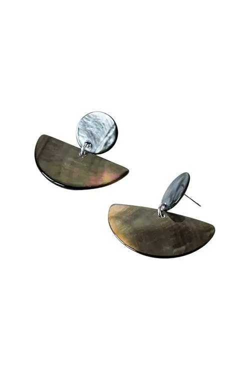 Likhâ Mother-of-pearl Geometric Coin Stud Earrings - Black