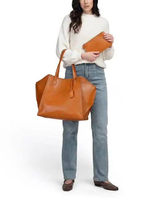 OLD TREND Iris Large Leather Carryall Tote - Chestnut