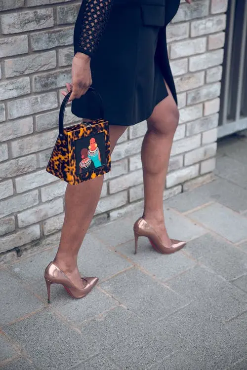 LARALLAN Naserian Acrylic Top Handle Bag - Black Backdrop