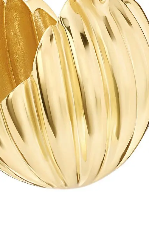 ATHRA LUXE Chunky Huggie Hoop Earrings