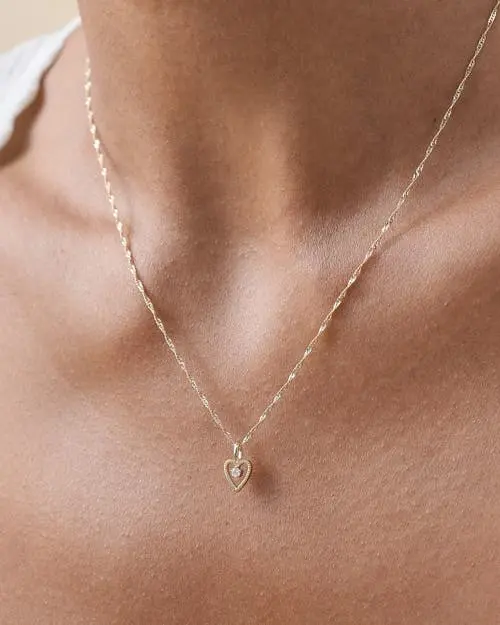 EDGE OF EMBER Diamond Pendant Necklace