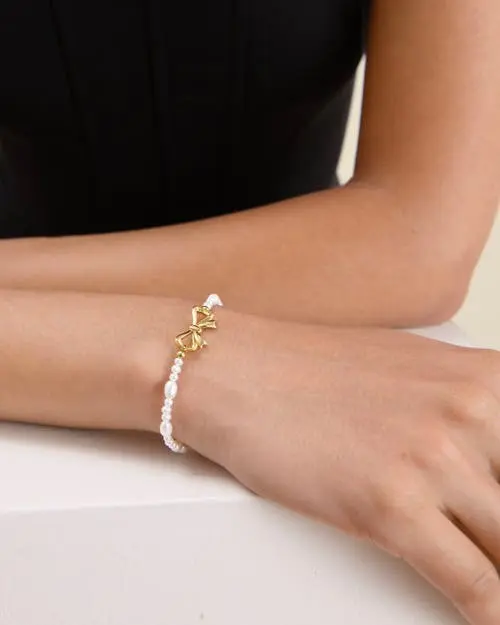 EDGE OF EMBER Bow Bracelet
