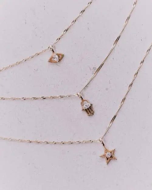 EDGE OF EMBER Diamond Pendant Necklace