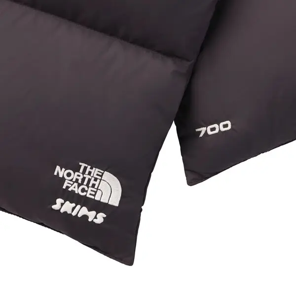 SKIMS The North Face X Nuptse Scarf - Phoenix
