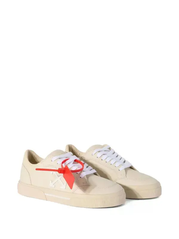 Off-White Arrow Vulc Low Sneakers