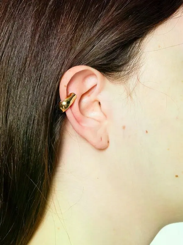 Tom Wood Oyster Ear Cuff