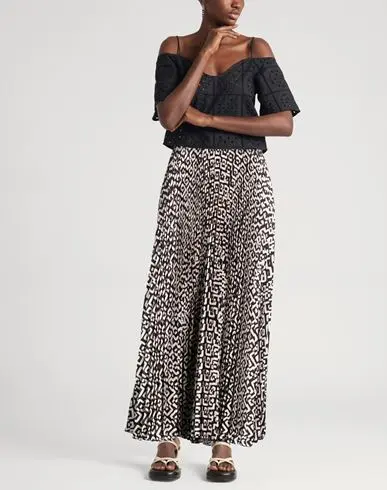 VICOLO Maxi Pleated Skirt
