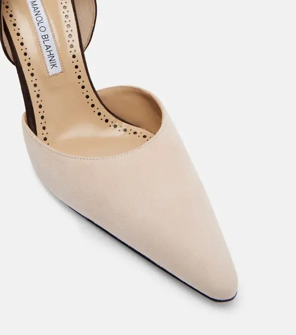 Manolo Blahnik Taylerbinu 90 Suede Pumps - Beige