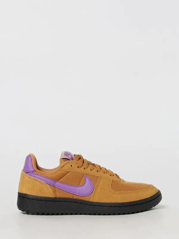 Nike Low Top Sneakers