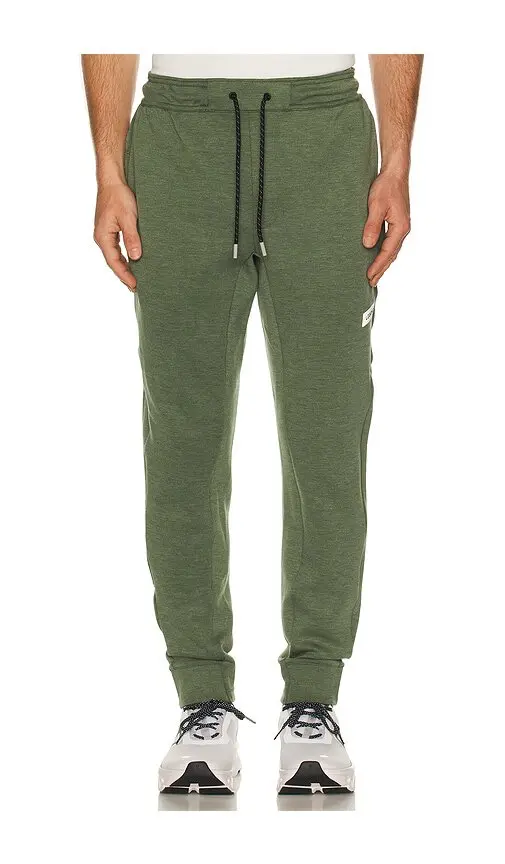 LEGENDS Hawthorne Tech Pant In Green