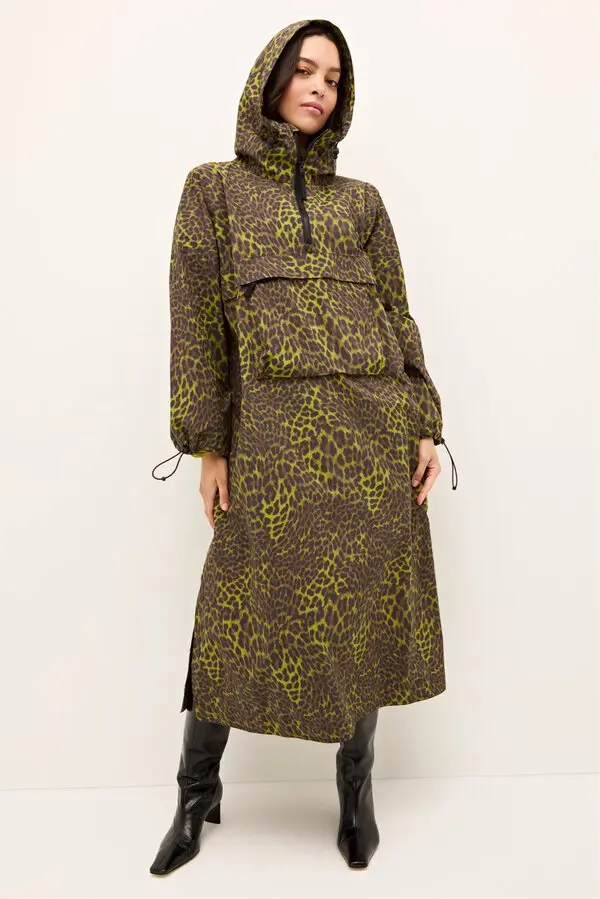 MARIE OLIVER Desirae Poncho