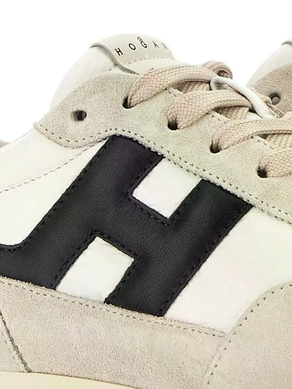 Hogan H699 Logo-patch Sneakers - Neutrals