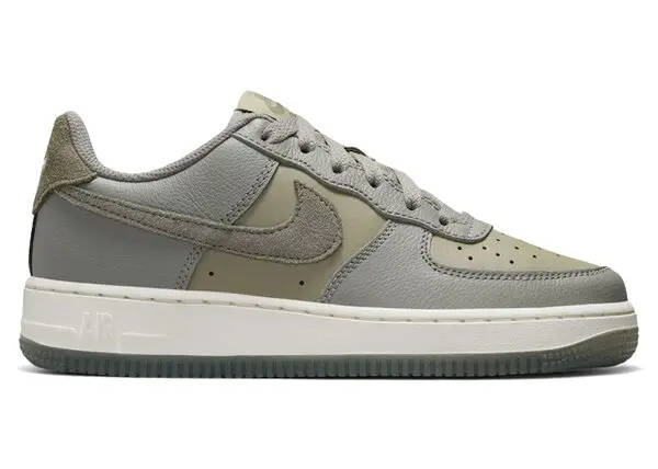Nike Air Force 1 Low Lv8 Sneakers