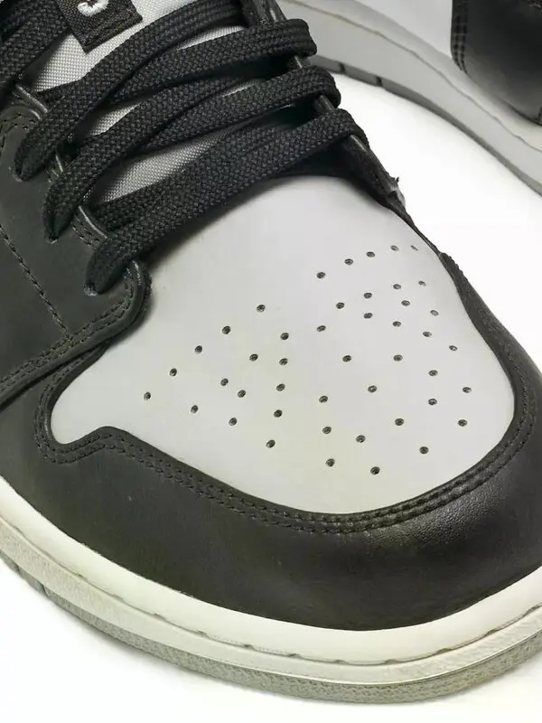 JORDAN Air 1 Leather Low Sneakers - Black