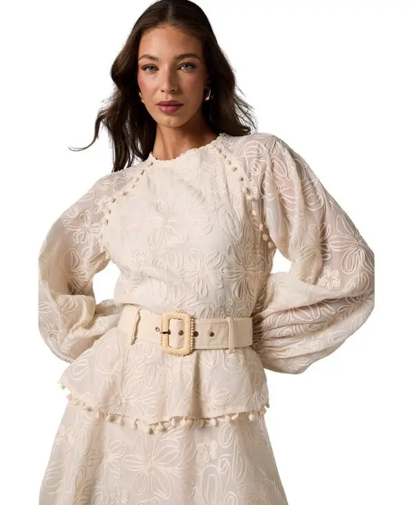 i saw it first white lace dress Passione Tied Bust Lace Maxi Dress White main image 0