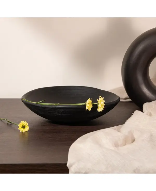 THE COLLECTIVE HOME Groove Shallow Bowl