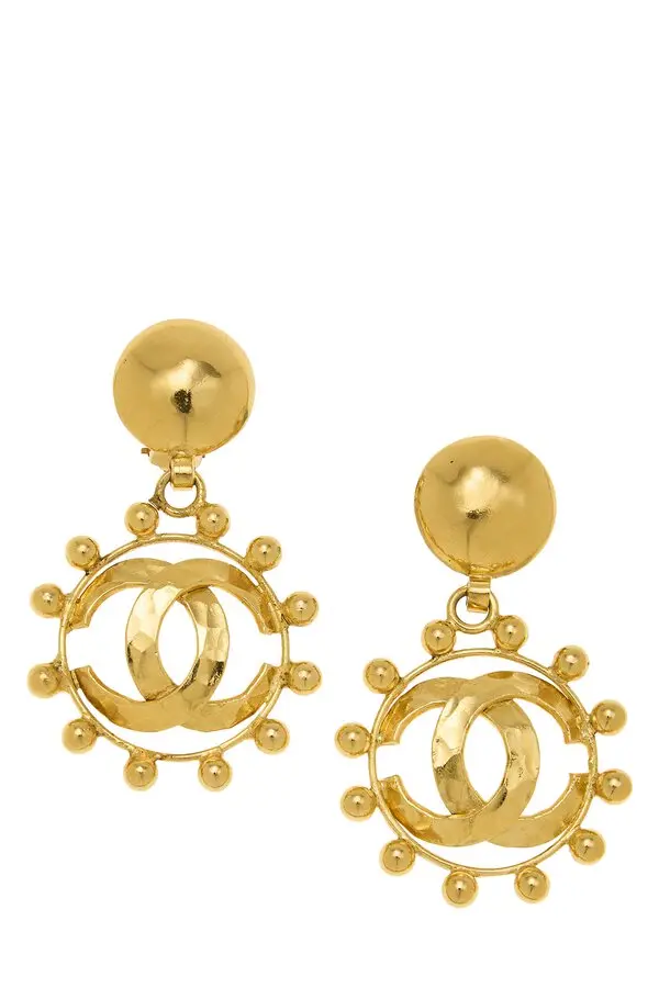Chanel Cc Dangle Clip-on Earrings - Gold