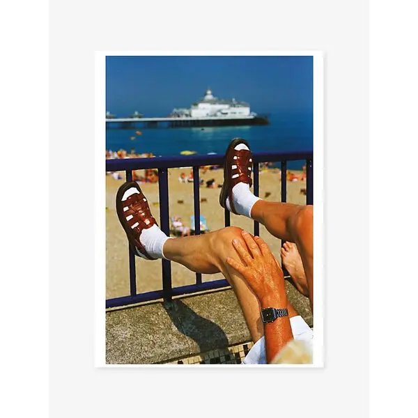 THE WRONG SHOP Martin Parr Eastbourne Print - Multi