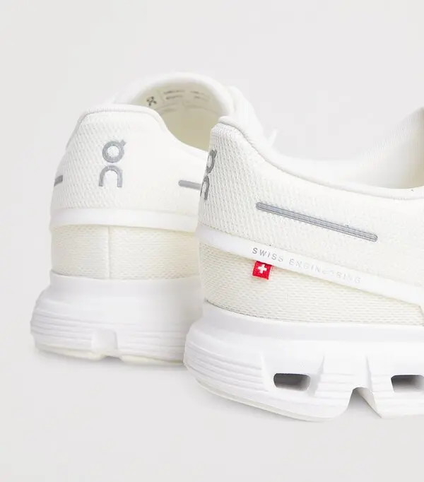 On Cloud 6 Trainers - White