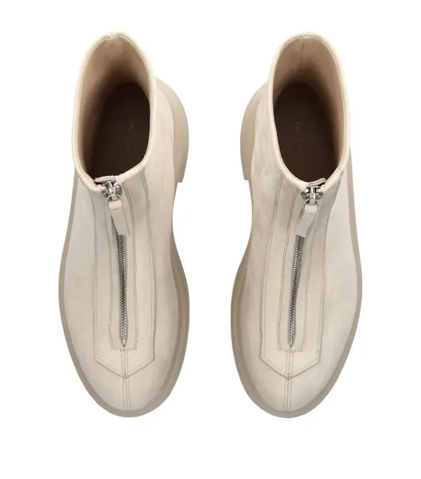 THE ROW Zipped I Leather Boots - Beige