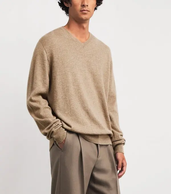THE ROW Rod Cashmere Sweater - Beige