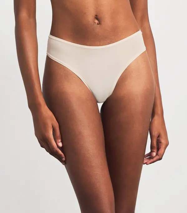 SKIMS Fits Everybody Thong