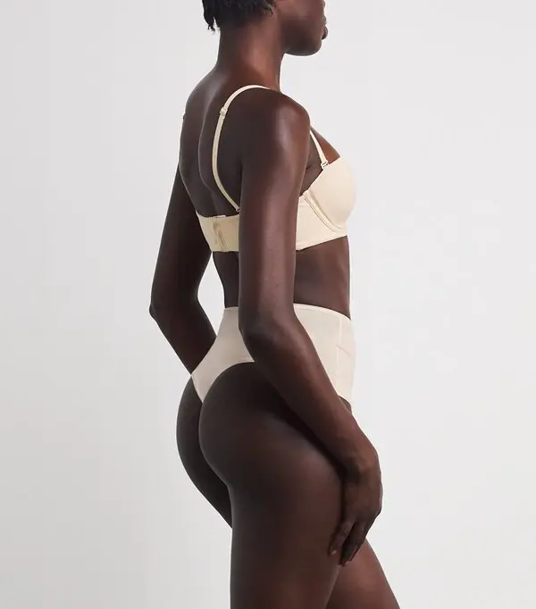 SKIMS Fits Everybody Strapless Bra - Beige