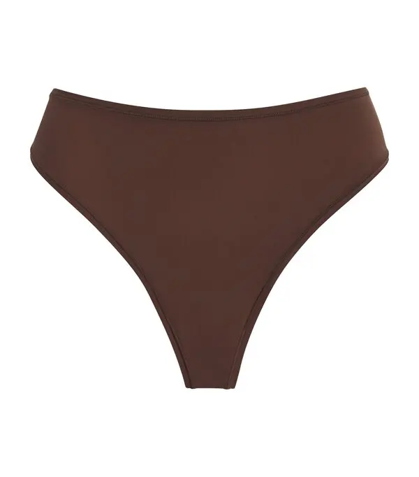 SKIMS Fits Everybody Thong - Brown