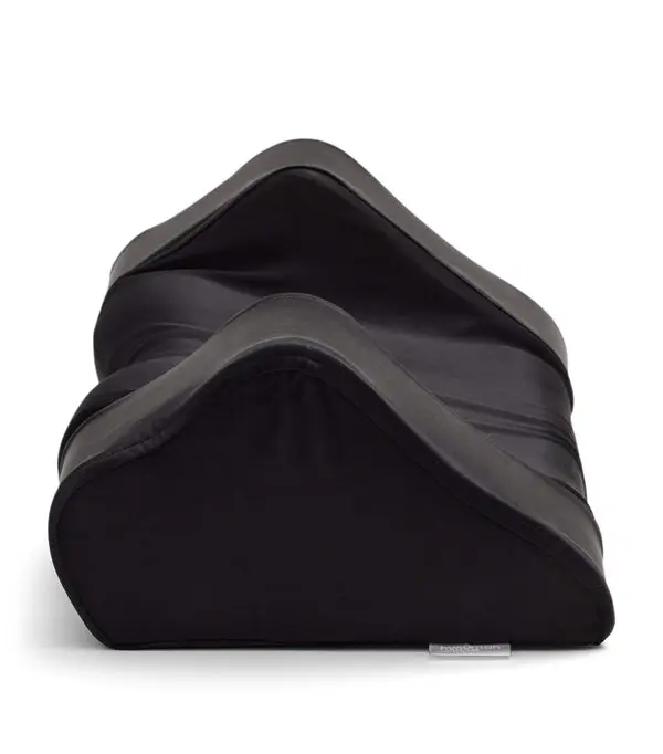 Hyoumankind Back Sleep Pillow With Silk Pillowcase - Black