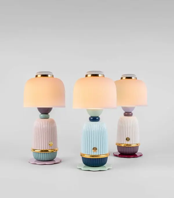 LLADRO Porcelain Kokeshi Lamp