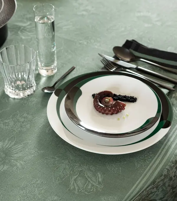 LE JACQUARD FRANÇAIS Linen Romance Tablecloth