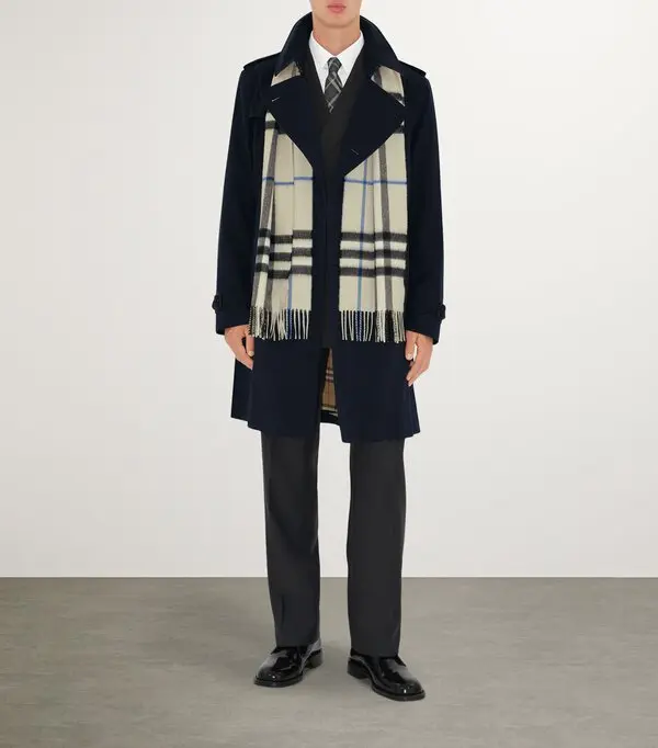 Burberry The Kensington Mid-length Heritage Trench Coat - Blue