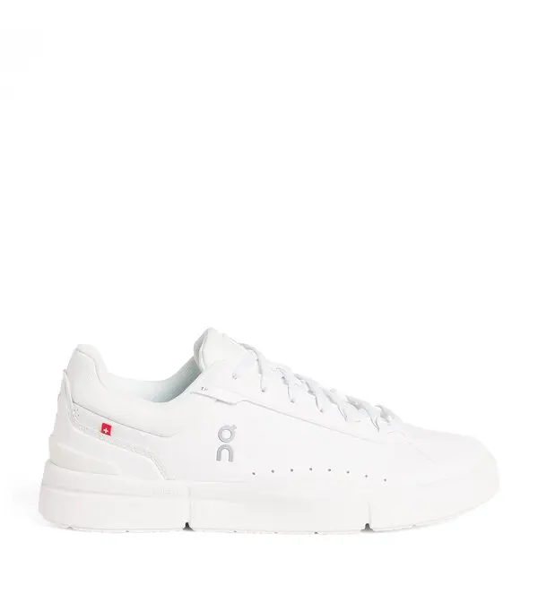On The Roger Advantage Sneakers - White