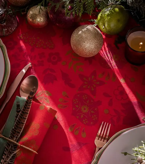 LE JACQUARD FRANÇAIS Féerie Tablecloth