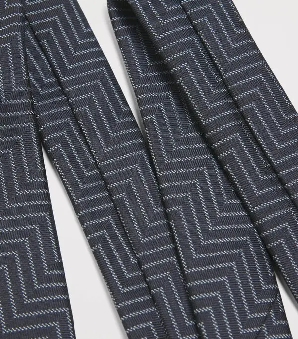 Giorgio Armani Silk Chevron Neck Tie - Blue