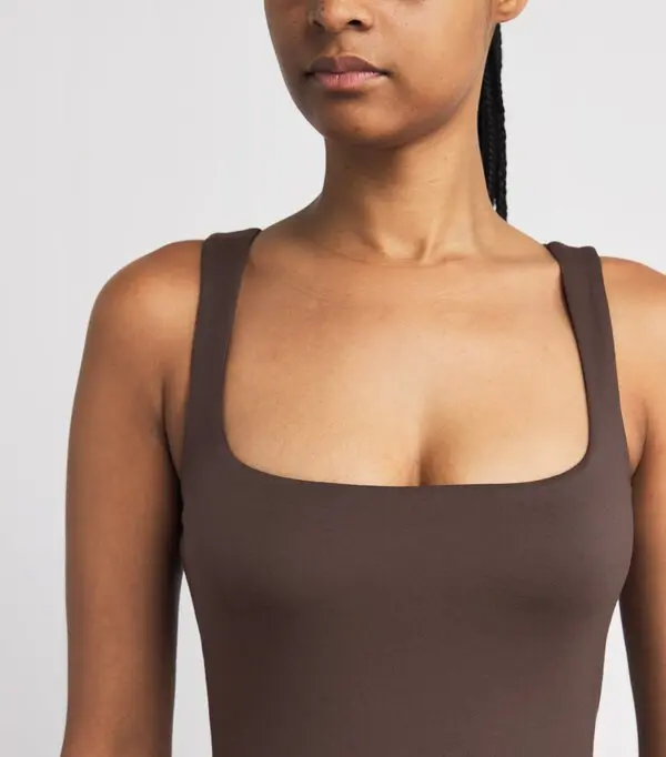 SKIMS Smooth Layers Square-neck Cami Top - Brown