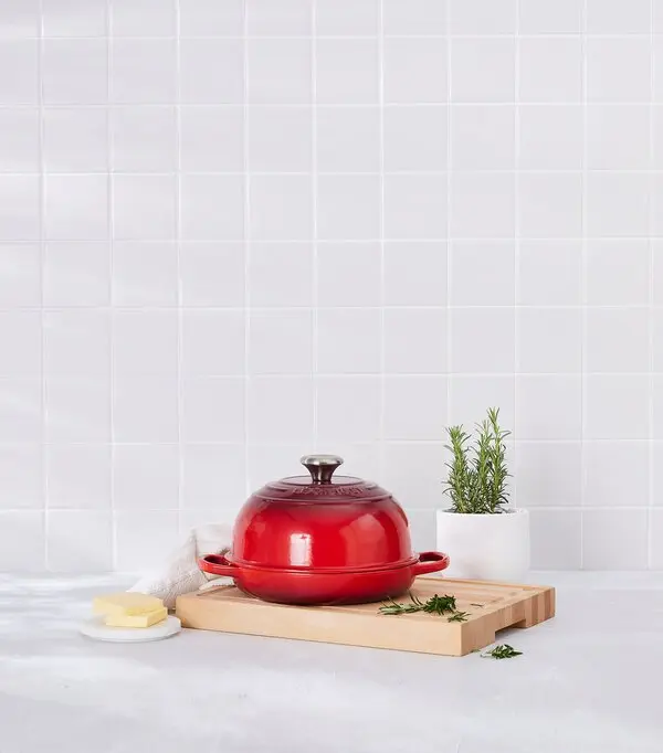 LE CREUSET Cast Iron Bread Oven