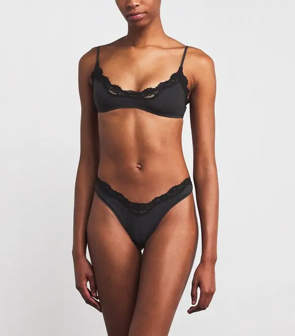 SKIMS Lace-trim Fits Everybody Dipped Thong - Black