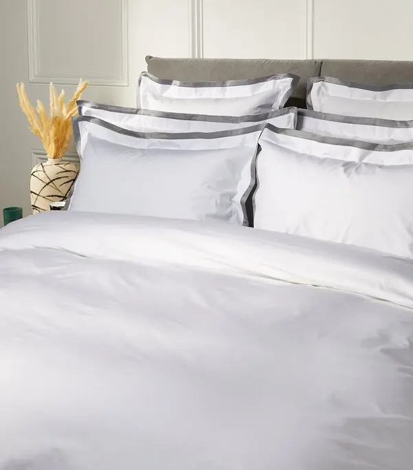 CELSO DE LEMOS Hella Super King Duvet Cover