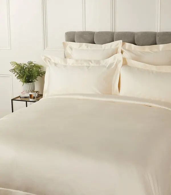 CELSO DE LEMOS Capela Duvet Cover - Ivory