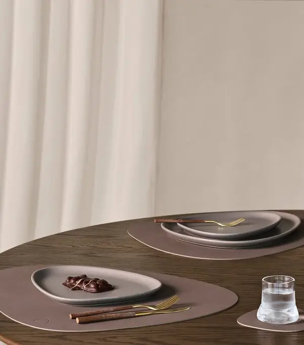 LIND DNA Large Curve Nupo Table Mat - Brown