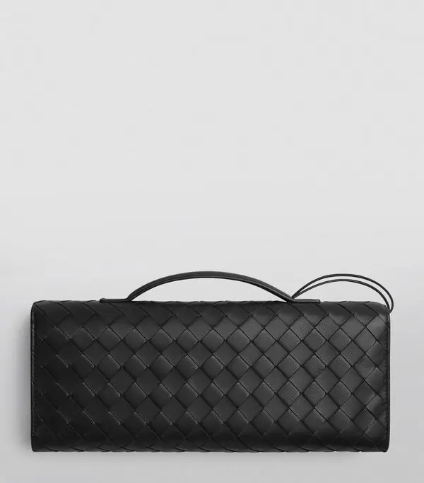 Bottega Veneta Intrecciato Leather Andiamo Clutch - Black